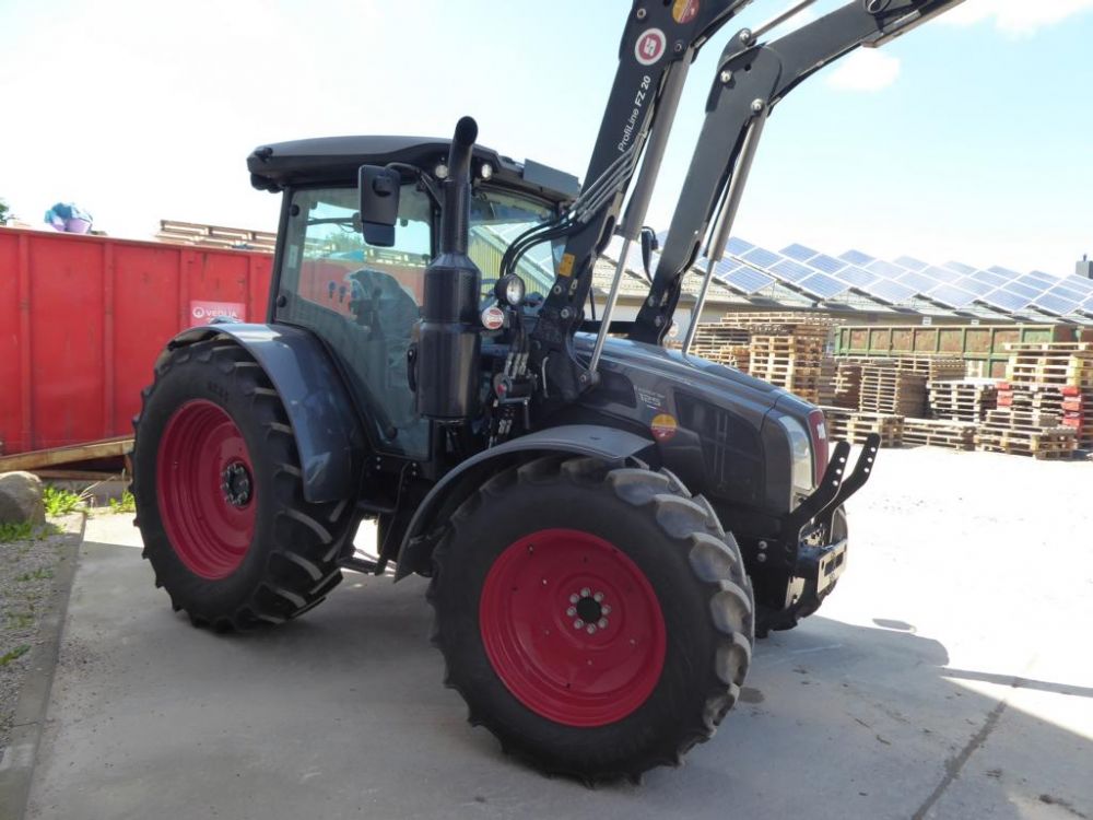 Details :: Same Traktor :: Concrete